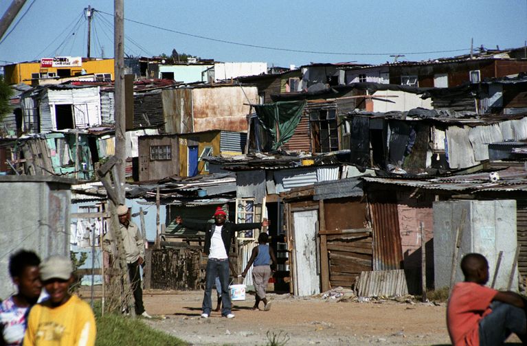 South Africa’s coronavirus crisis: HIV, TB and informal housing ...